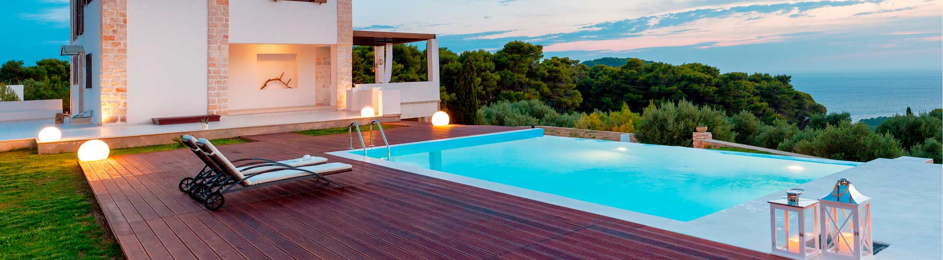 Cloudy swimming pool water? Use flocculants, liquid or tablets